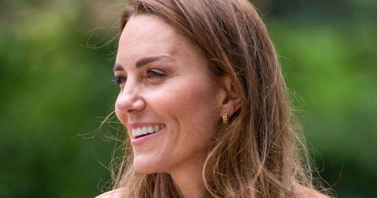 Retki trenuci nežnosti: Kejt Midlton i princ Vilijam uhvaćeni na delu ...