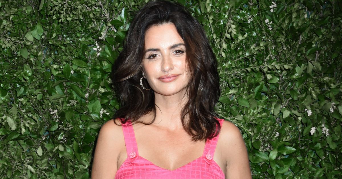 Španska barbika: Penelope Kruz u (neočekivanoj) pink Chanel haljini ...