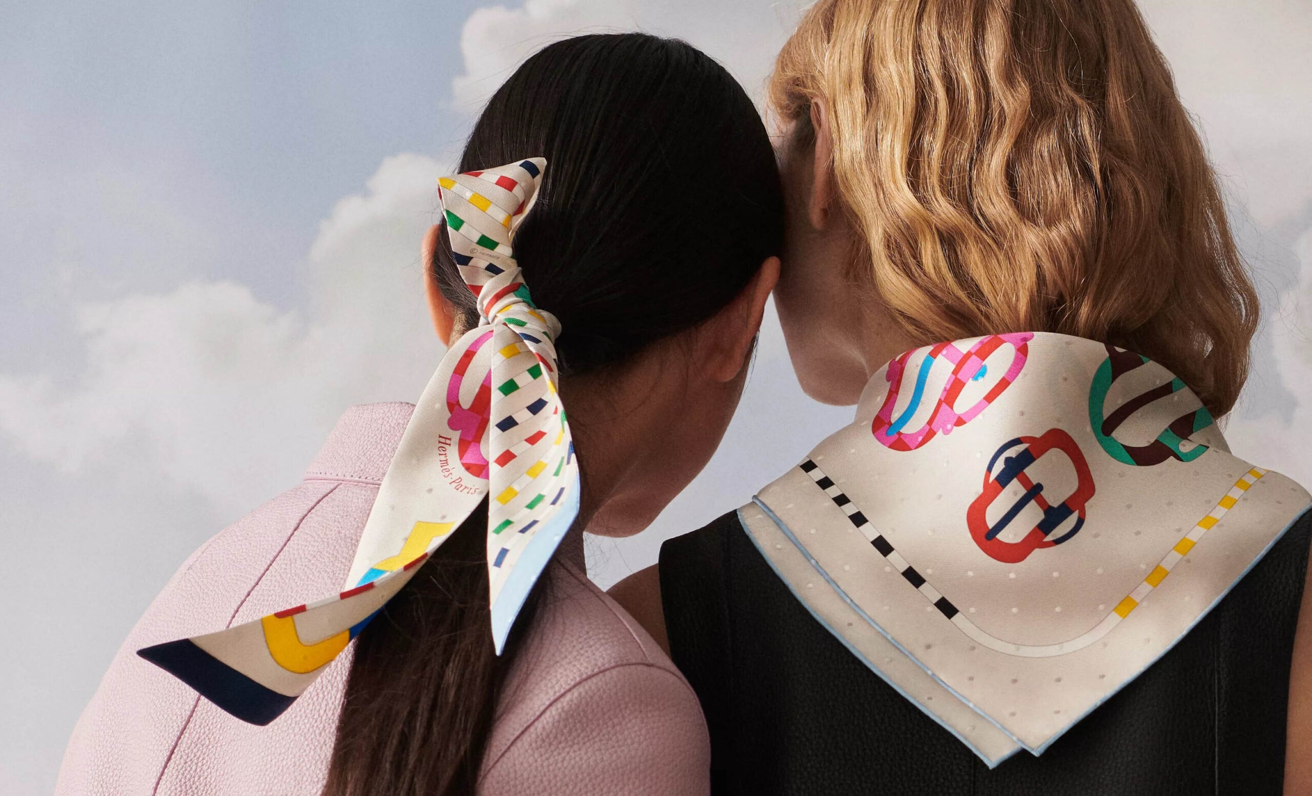 7 šik načina kako da nosite svilenu maramu ovog proleća