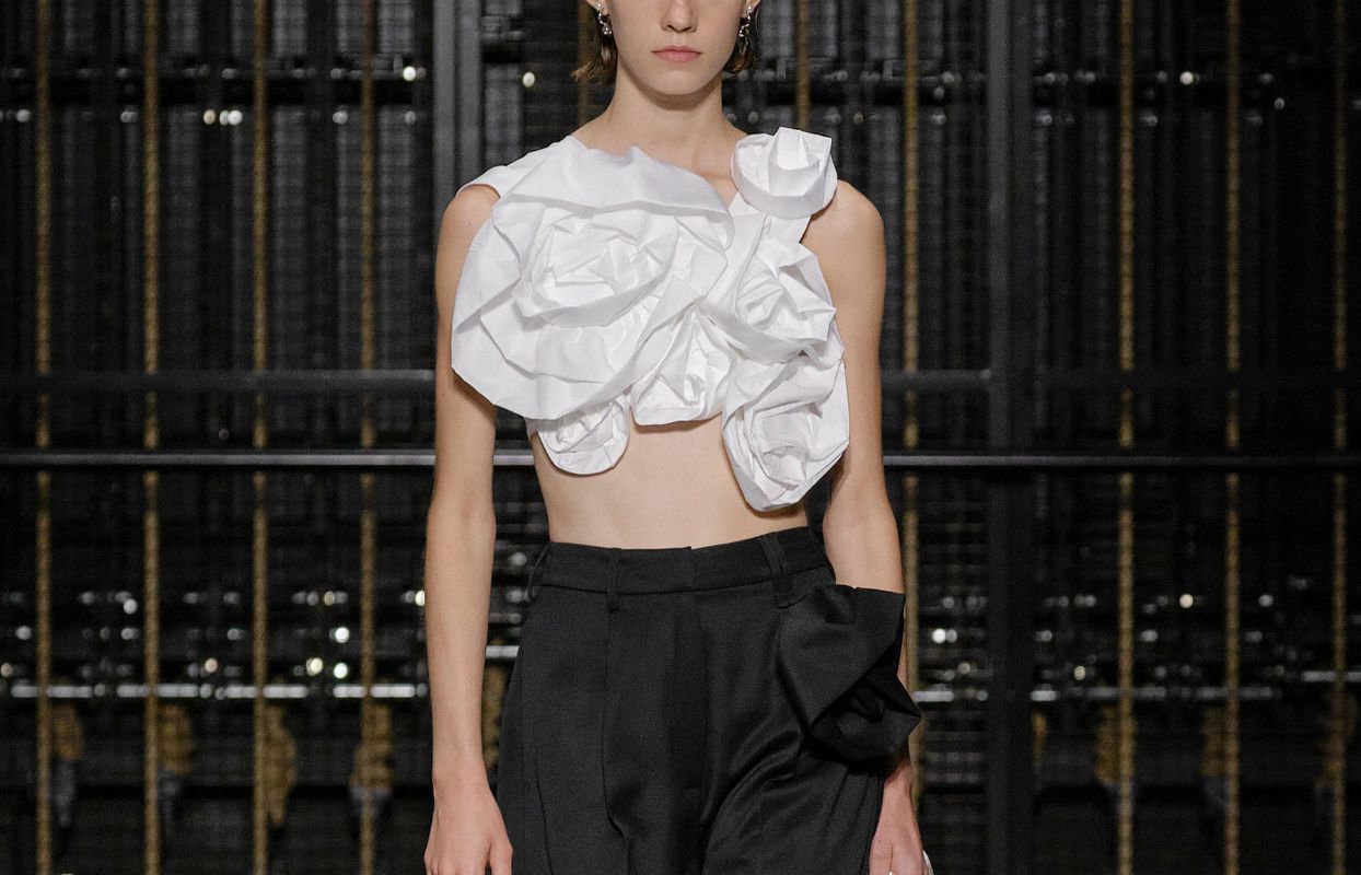 Ruže u punom cvetu: Modni trend koji odiše romantikom